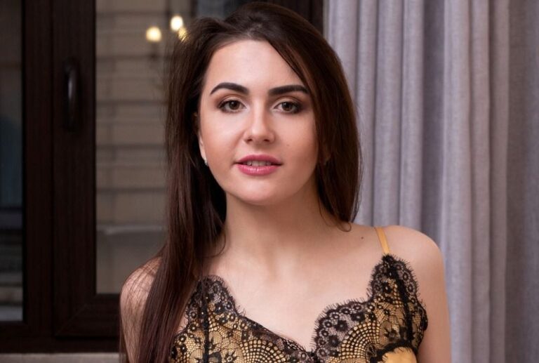 Lika Biography/Wiki, Age, Height, Career, Photos & More