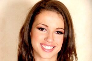 Courtney James Biography/Wiki, Age, Height, Career, Photos & More