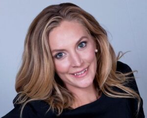 Mona Wales Biography/Wiki, Age, Height, Career, Photos & More