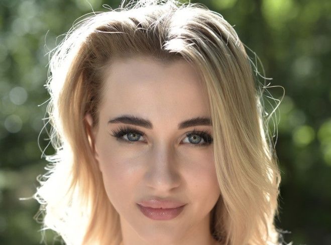 Ava List Biography Wiki Age Height Career Photos And More
