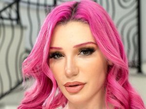 Lily Lou Biography/Wiki, Career, Photos & More