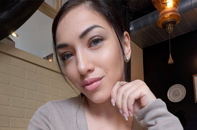 Adriana Caro Biography/Wiki, Age, Height, Career, Photos & More