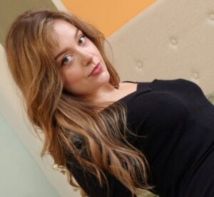 Kitty Cashew Biography/Wiki, Age, Height, Career, Photos & More