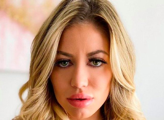 Mini Barbie Biography/Wiki, Age, Height, Career, Photos & More