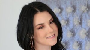 Ruby Moon Biography/Wiki, Age, Height, Career, Photos & More