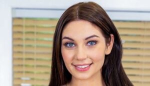 Vivian Taylor Biography/Wiki, Age, Height, Career, Photos & More